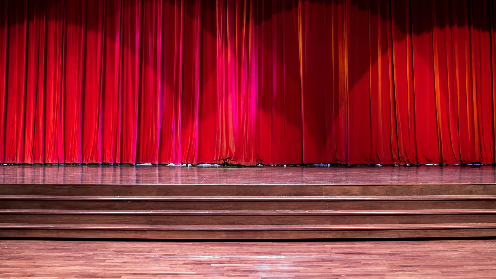 Theater & Auditorium Flooring Shelby Township MI | Seven Brothers Painting